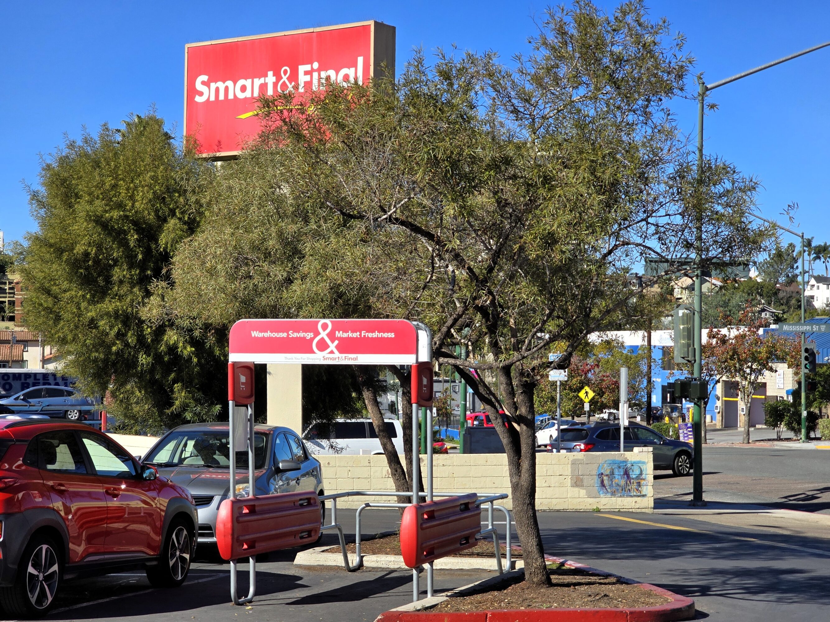 Smart and Final Parking and SIgn – 5 Minutes with Joe